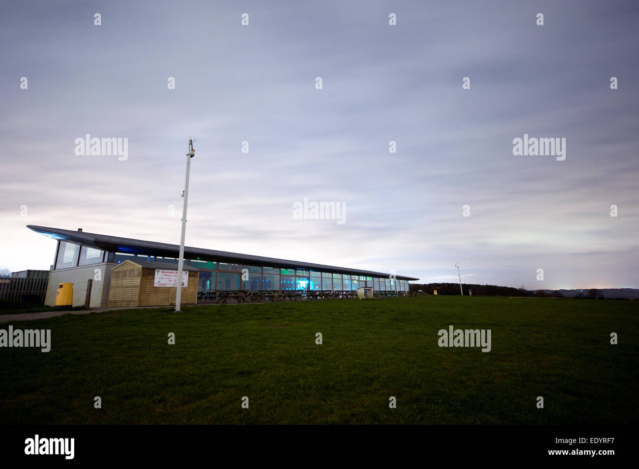 dunstable downs visitors center. credit: LEE RAMSDEN / ALAMY Stock ...