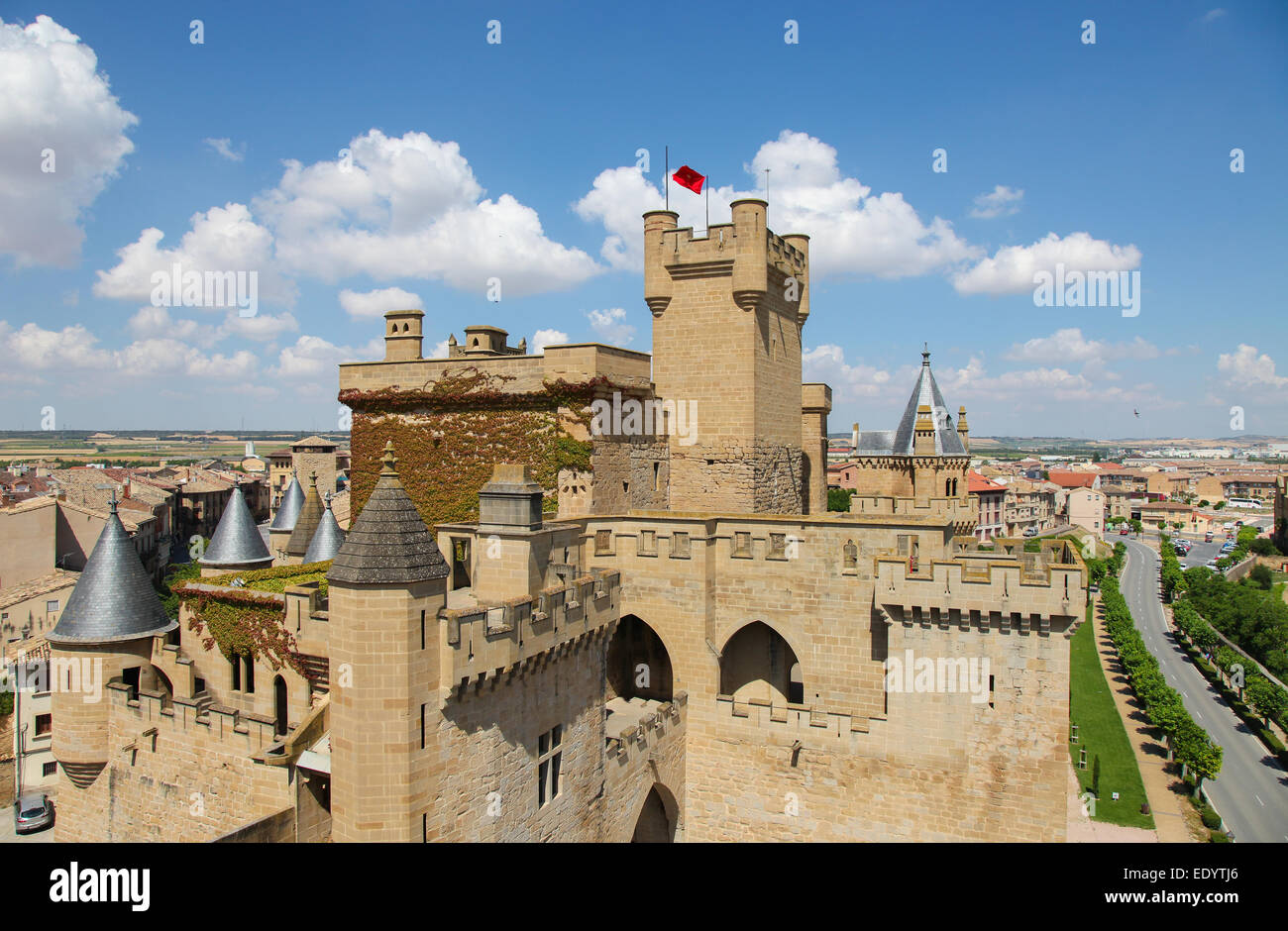 Palacio de los Reyes de Navarra de Olite ("Palace of the Kings of ...
