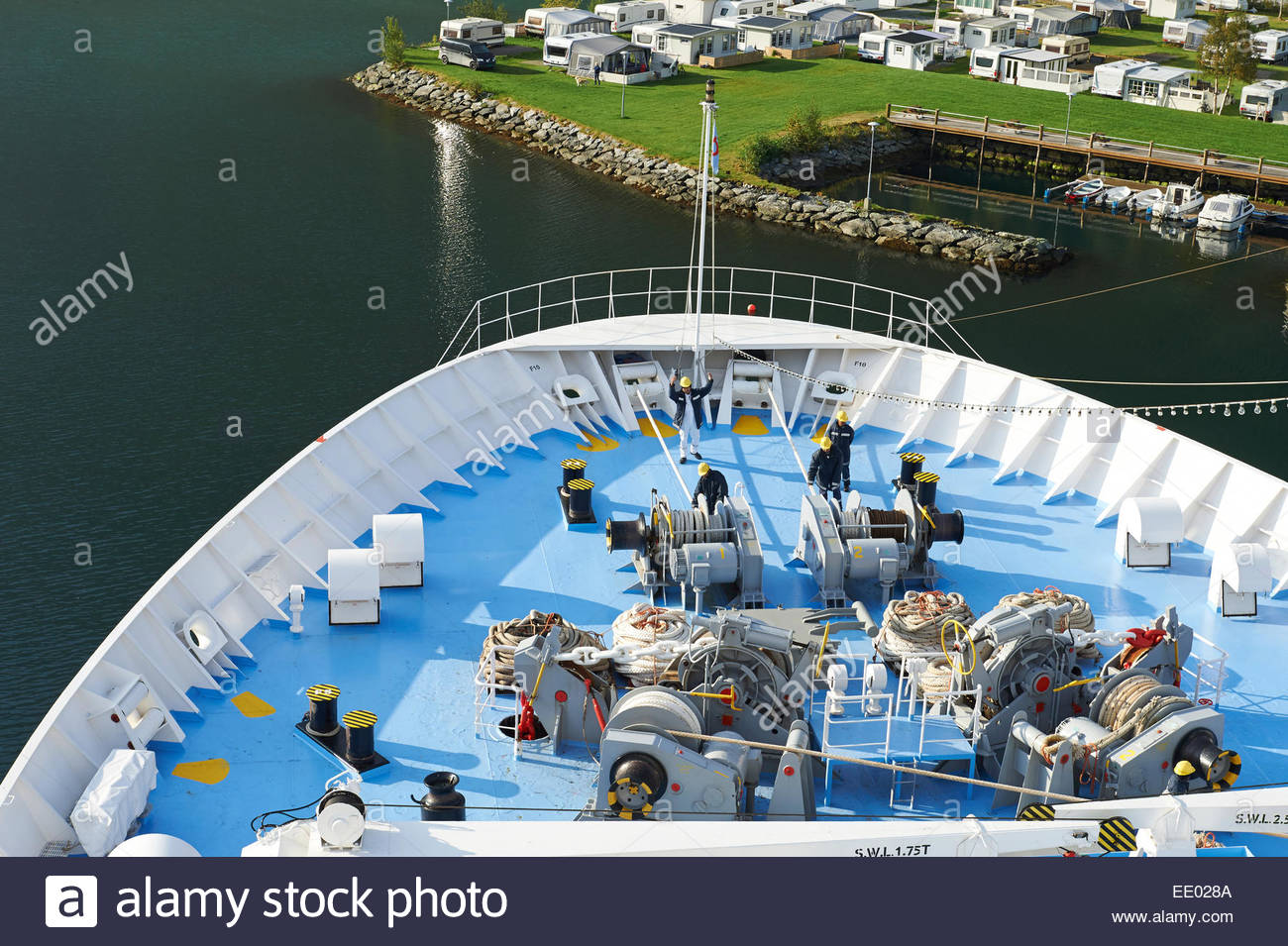Cruise Ship Crew High Resolution Stock Photography and Images - Alamy