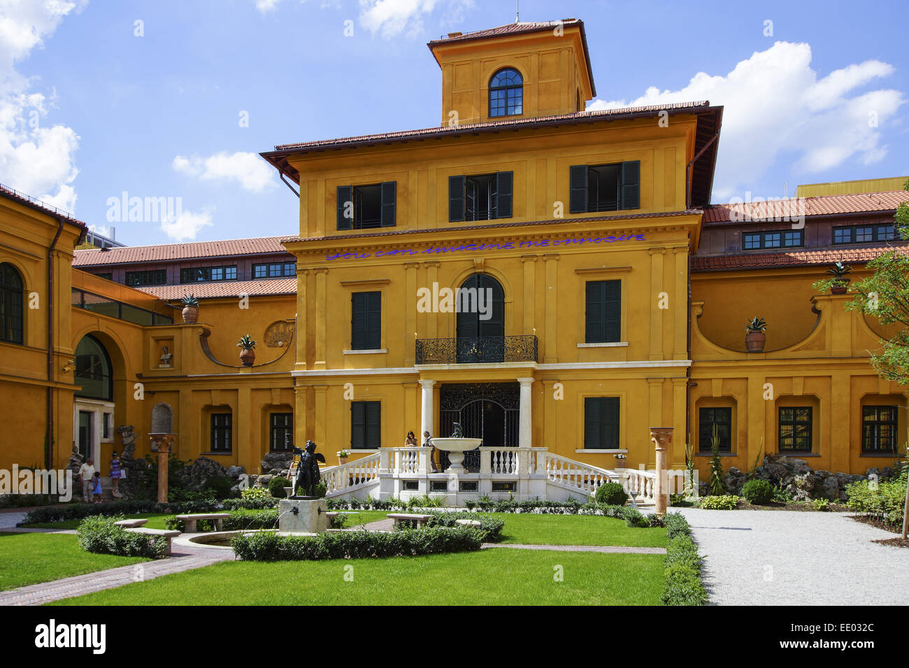 Das neu renovierte Lenbachhaus in München, Museum, Bayern Oberbayern ...