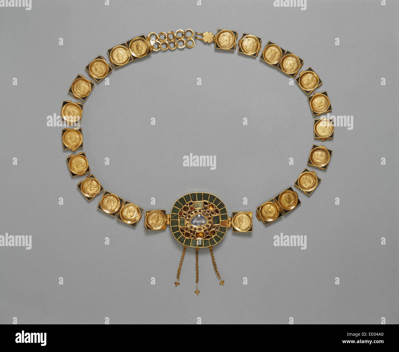 Roman gold glass medallion hi-res stock photography and images - Alamy