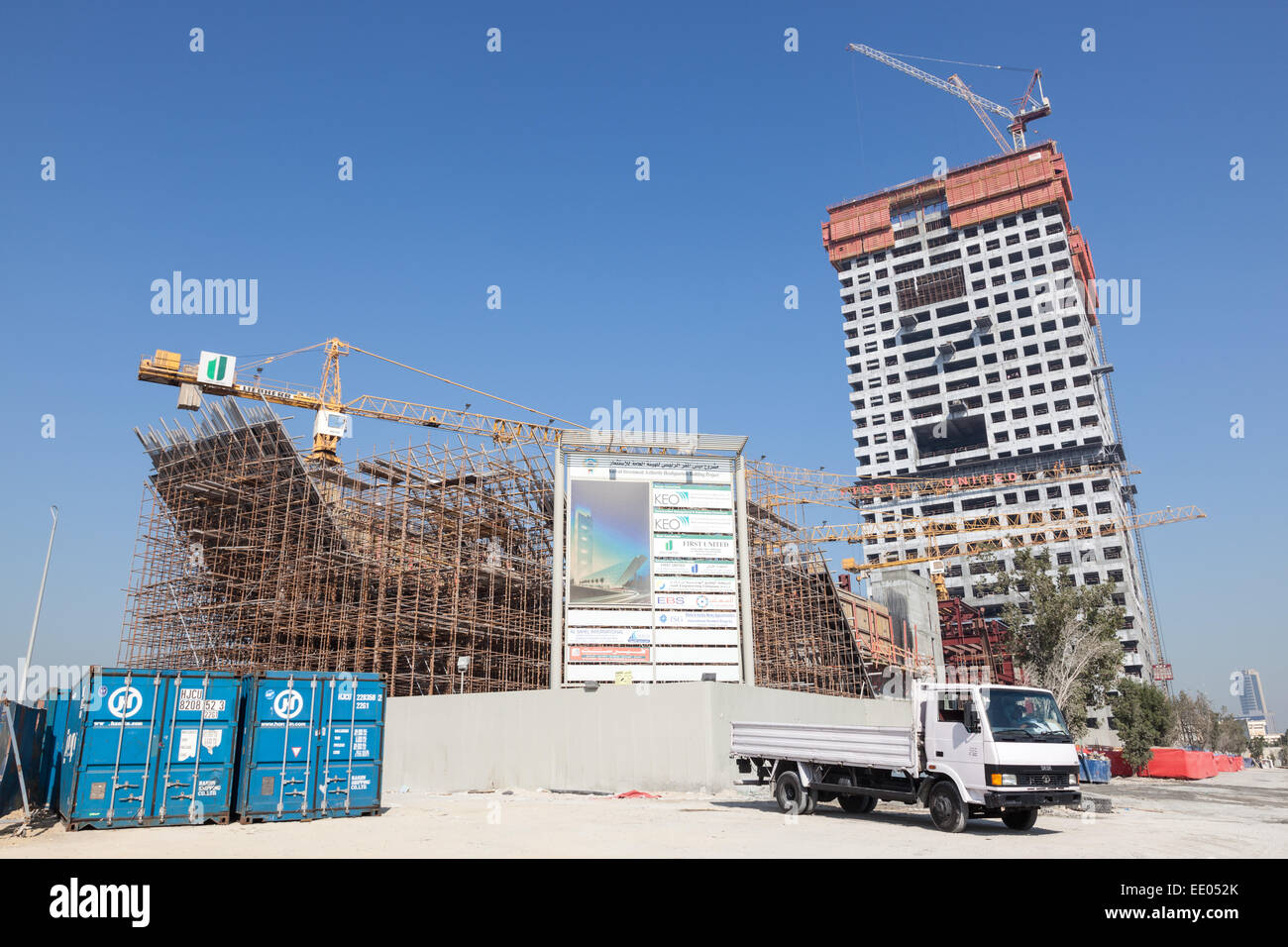 Investment tower hi-res stock photography and images - Alamy