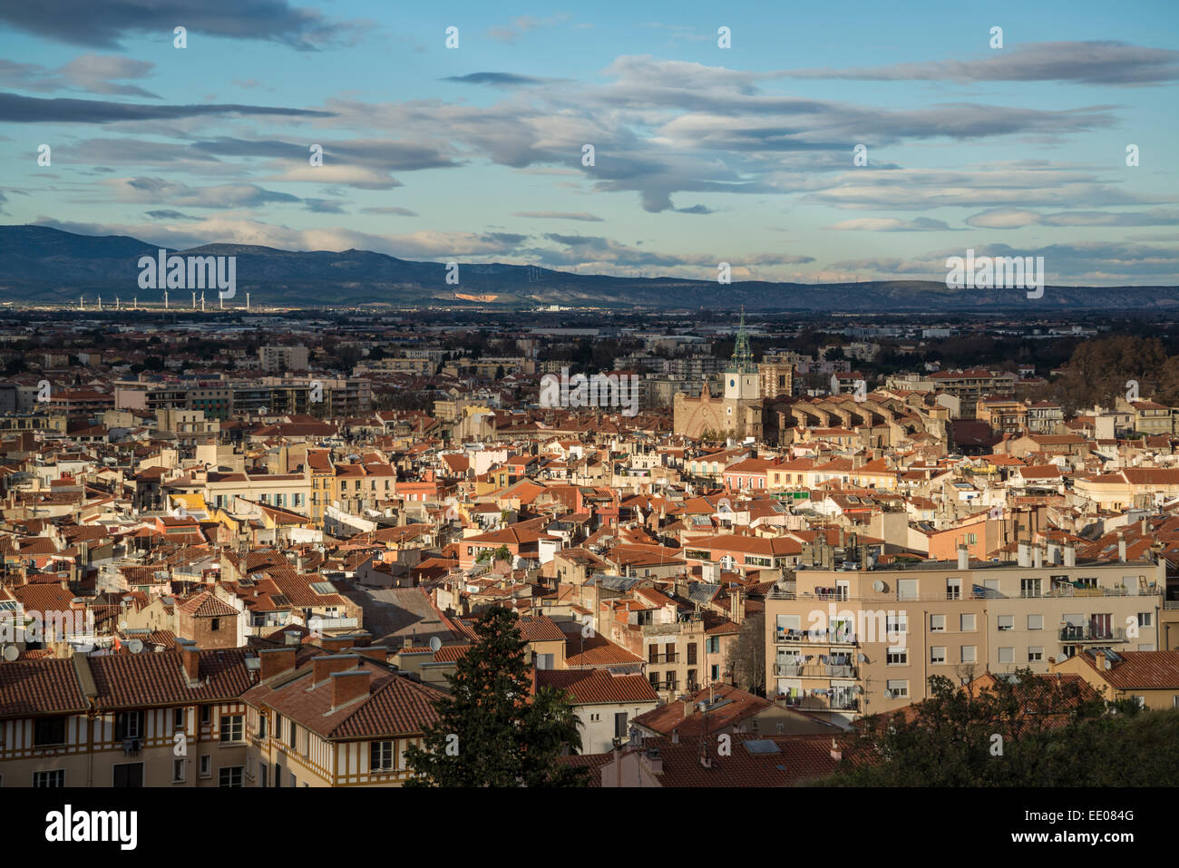 Pyrenees mountains city hi-res stock photography and images - Alamy