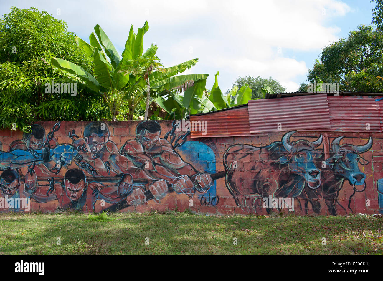 Dominican graffiti hi-res stock photography and images - Alamy