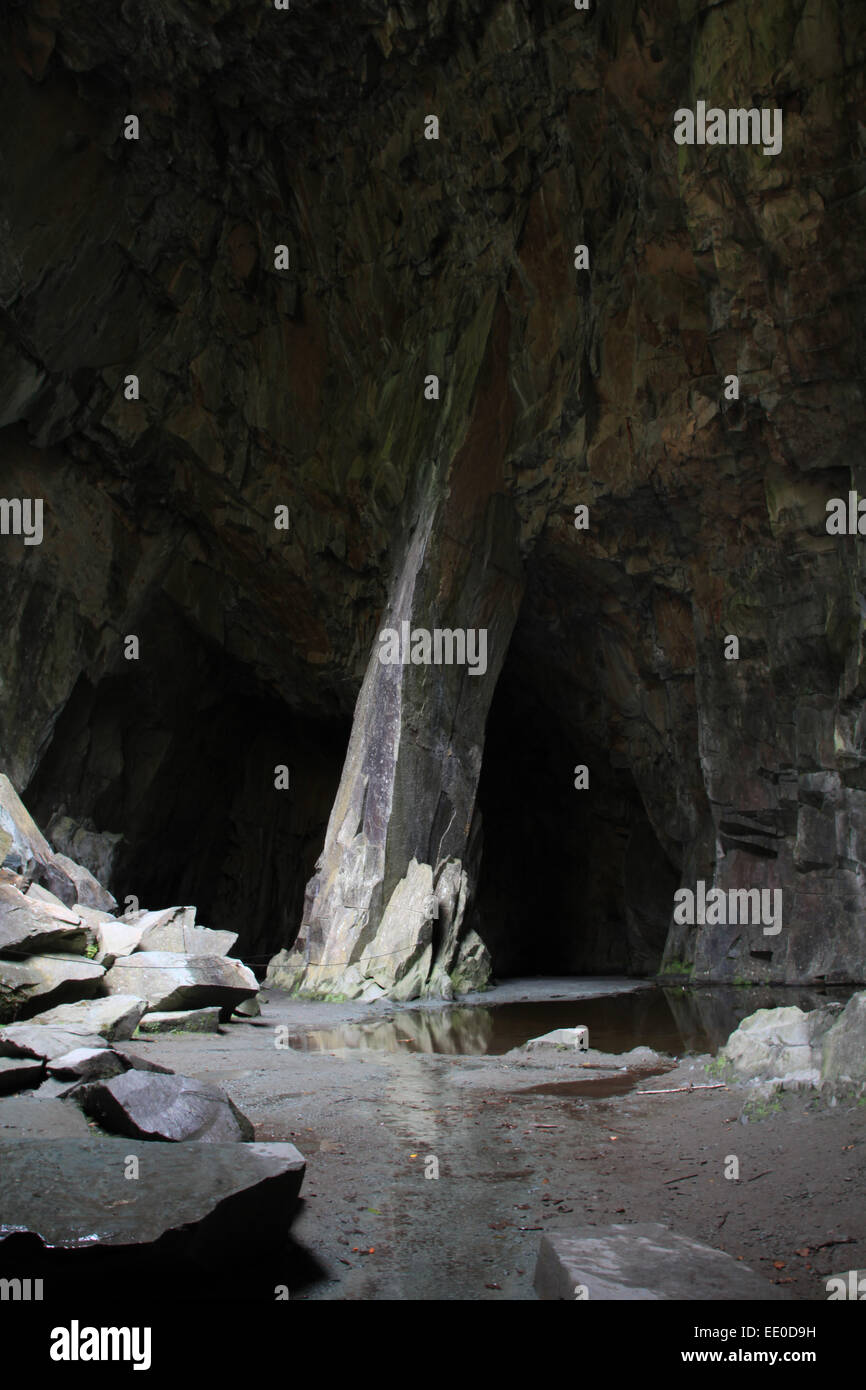 Cathedral cavern in lake district hi-res stock photography and images ...
