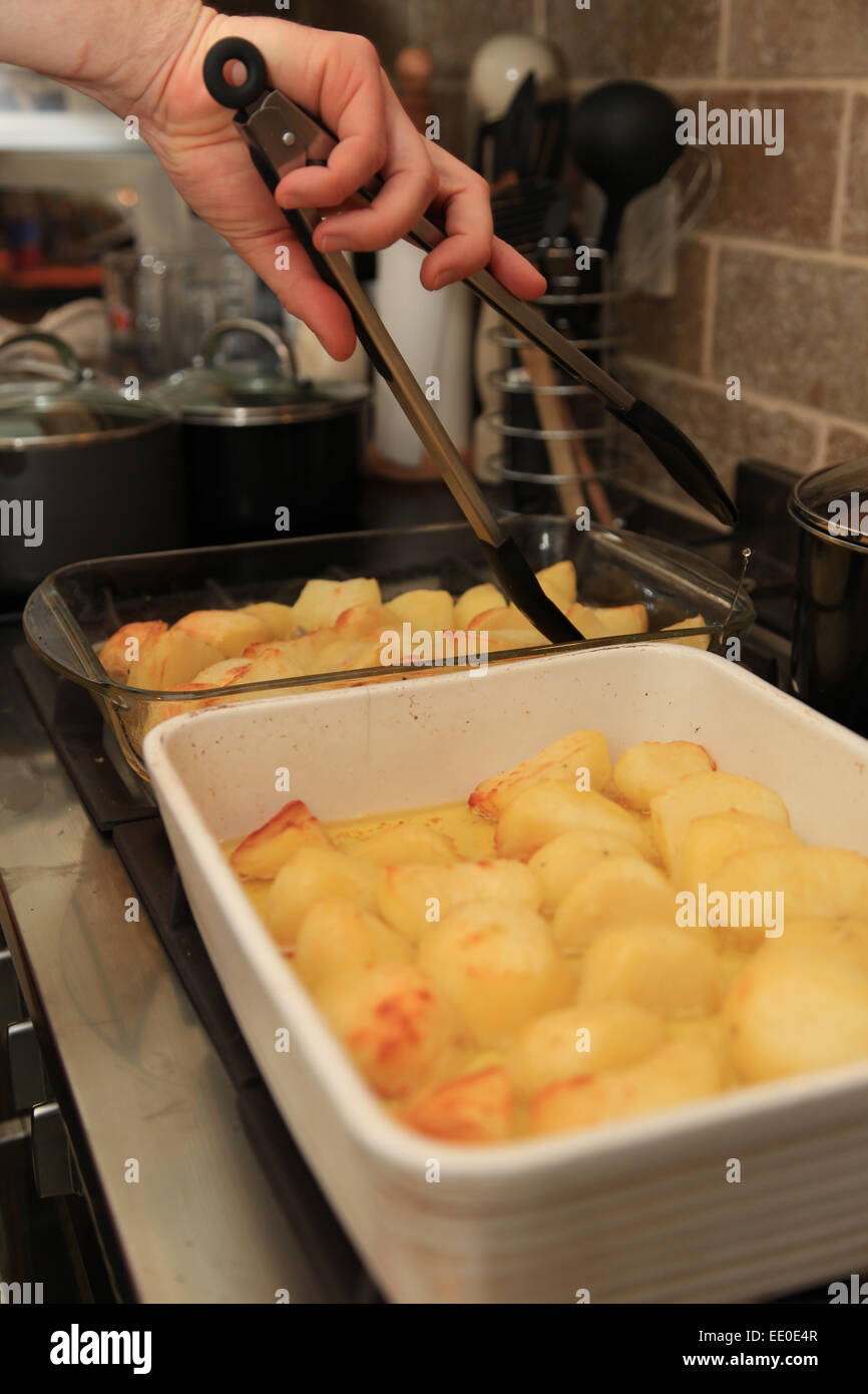 Perfect roast potato hi-res stock photography and images - Alamy