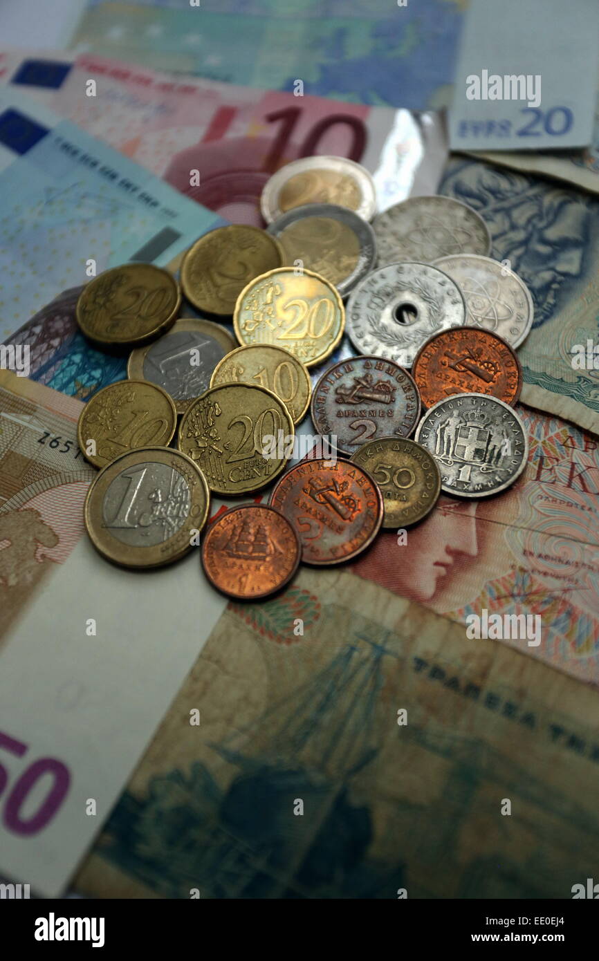 Mixture of coins and notes hi-res stock photography and images - Alamy