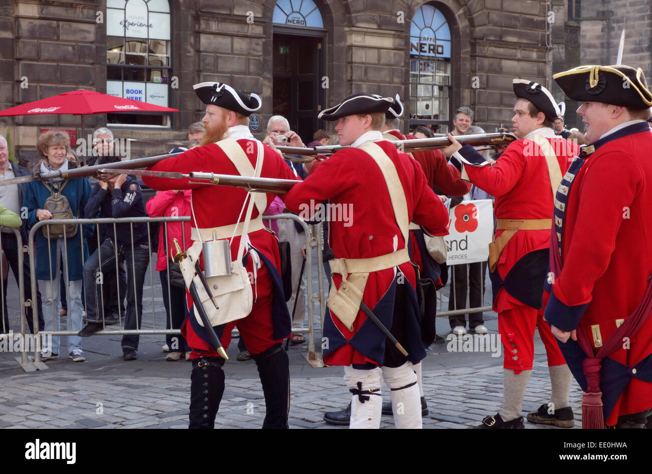 Scottish guard regiment edinburgh scotland hi-res stock photography and ...