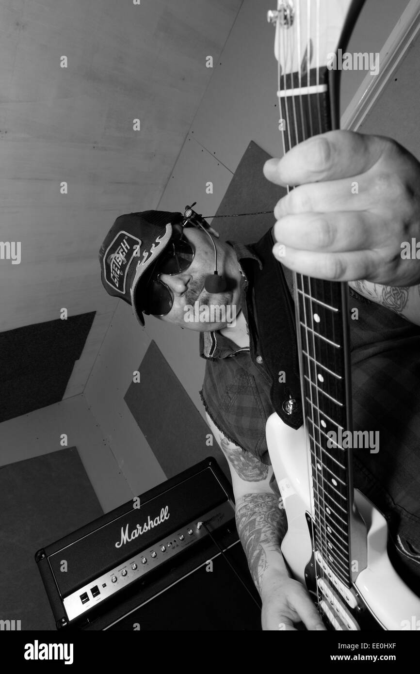 Lee Evans, Hangfire guitarist, Band Practice Stock Photo - Alamy