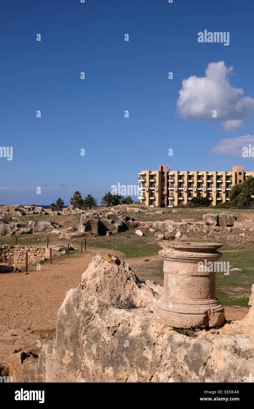 Modern tombs hi-res stock photography and images - Alamy