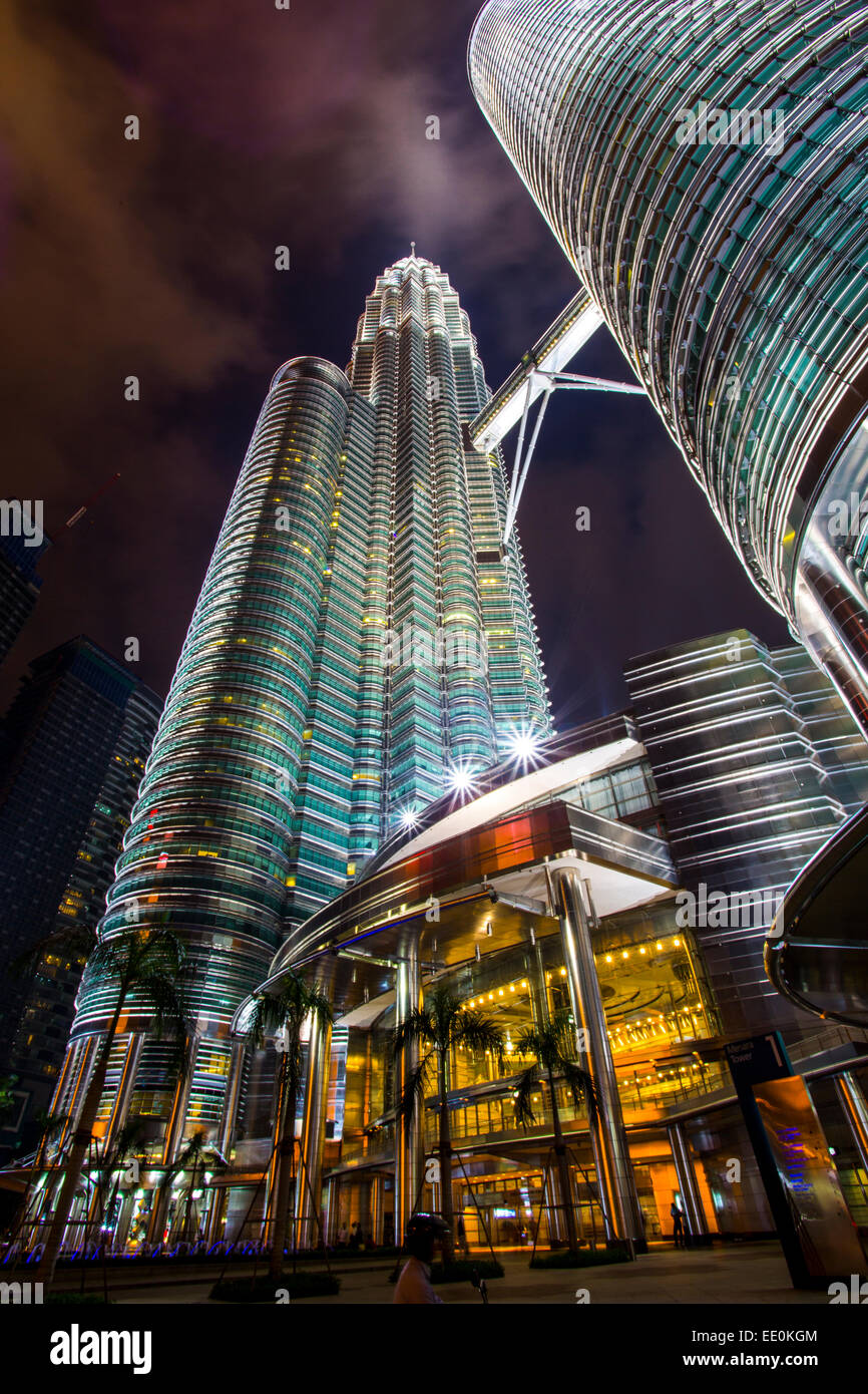 Kuala Lumpur, Petronas Towers, Building, Structure, Architecture ...