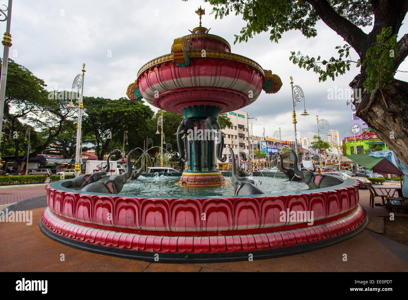 Fountain structure hi-res stock photography and images - Alamy