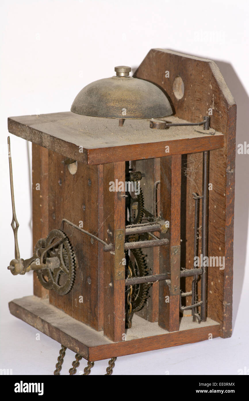 Brass inner workings of an old wooden clock Stock Photo - Alamy Brass inner workings of an old wooden clock Stock Photo - Alamy