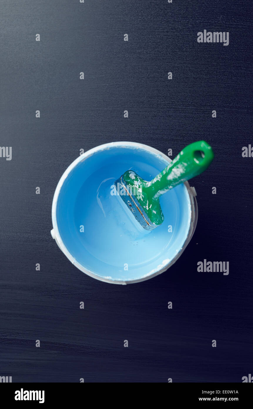 Grey paint bucket hi-res stock photography and images - Alamy