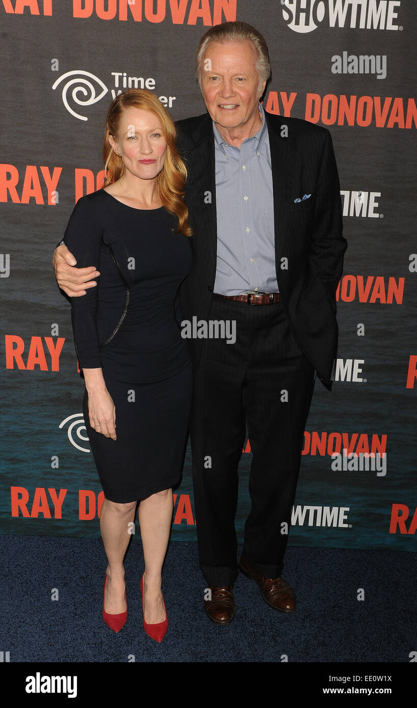 Paula malcomson ray donovan hi-res stock photography and images - Alamy
