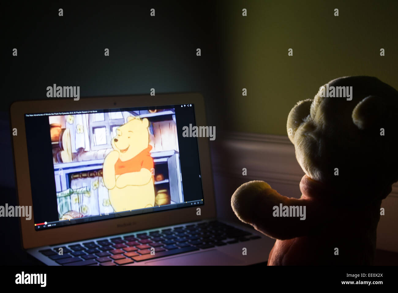 Winnie the pooh cartoon hi-res stock photography and images - Alamy