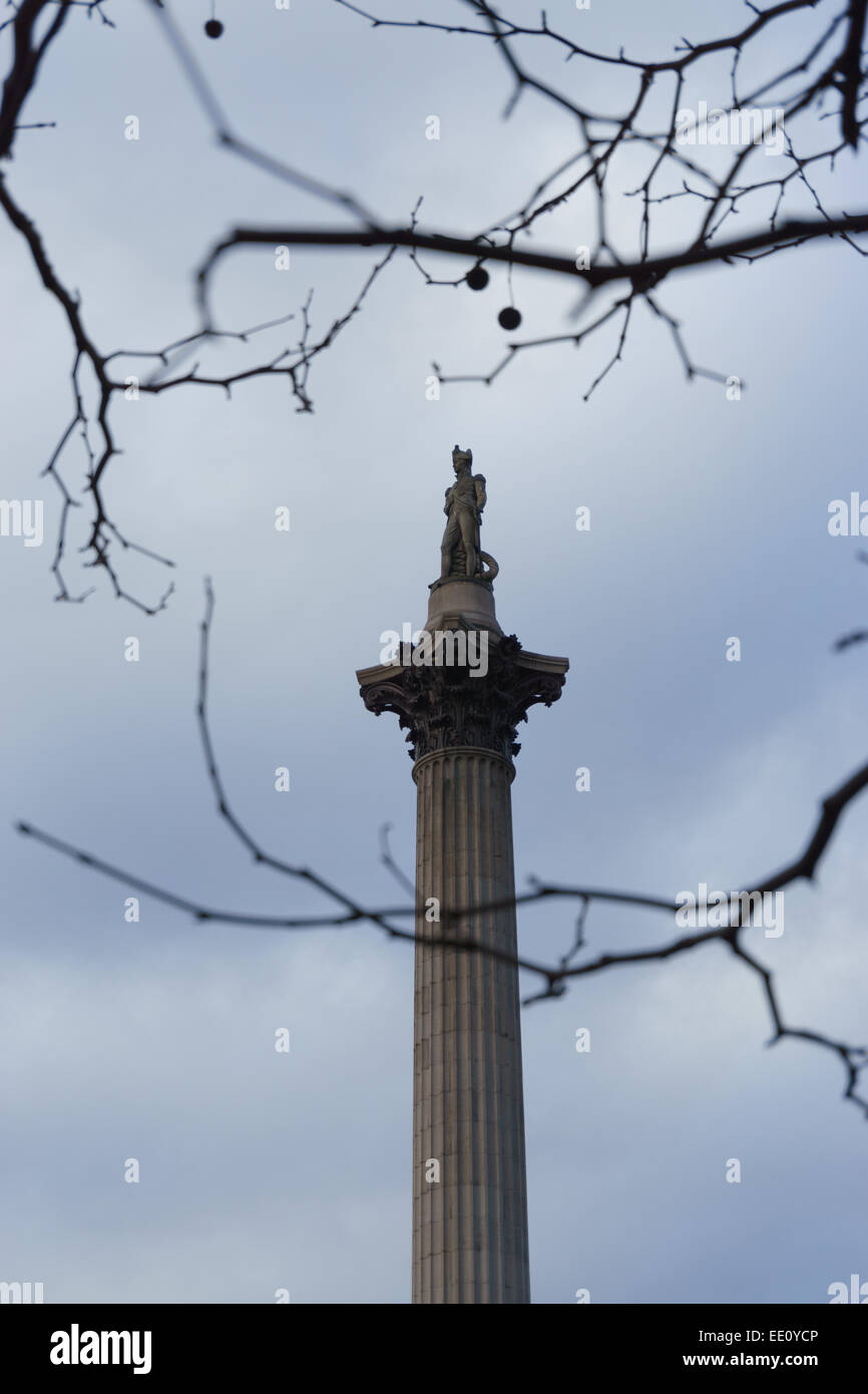 Lord nelsons statue hi-res stock photography and images - Alamy