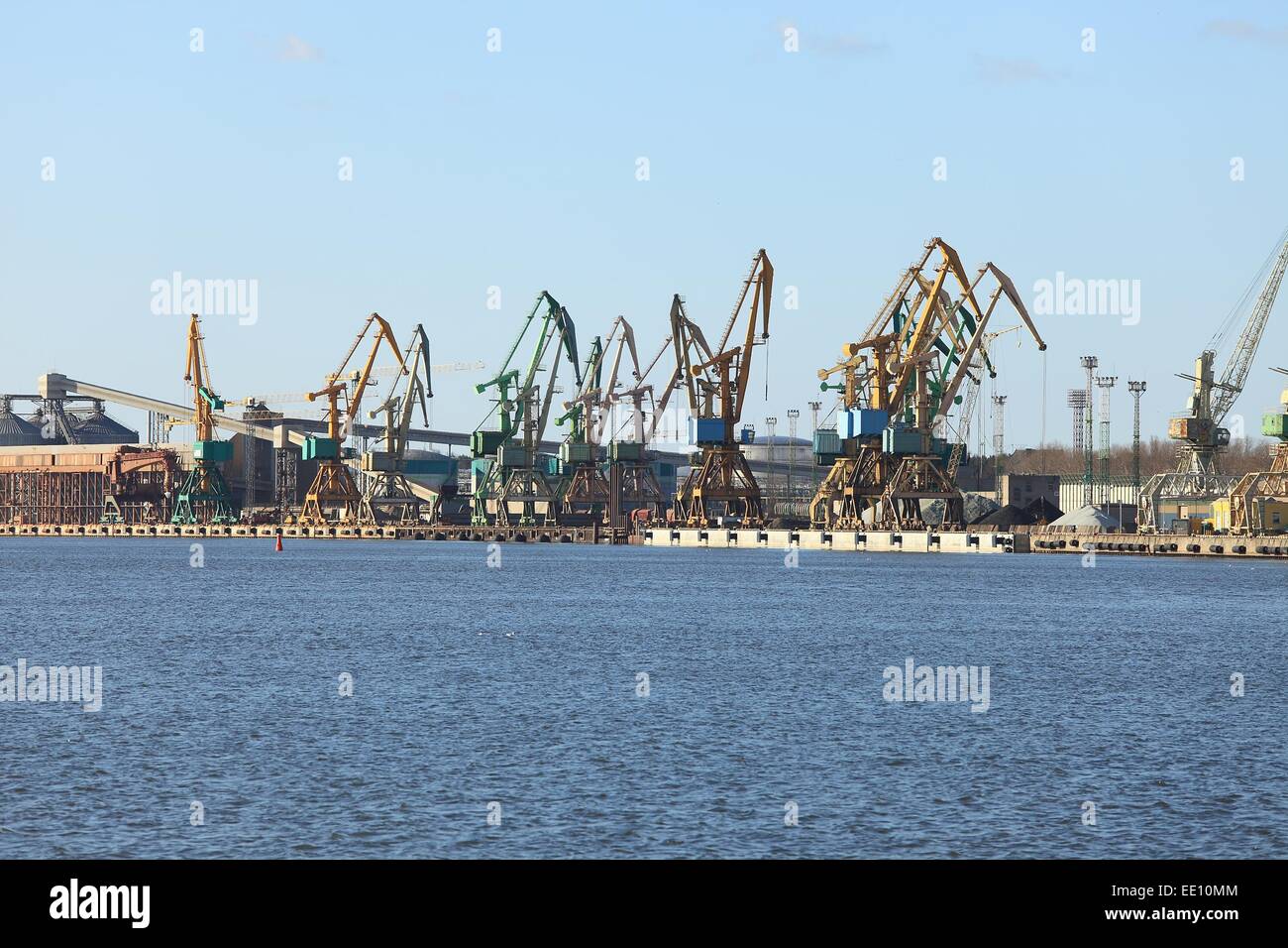 Dock machine hi-res stock photography and images - Alamy