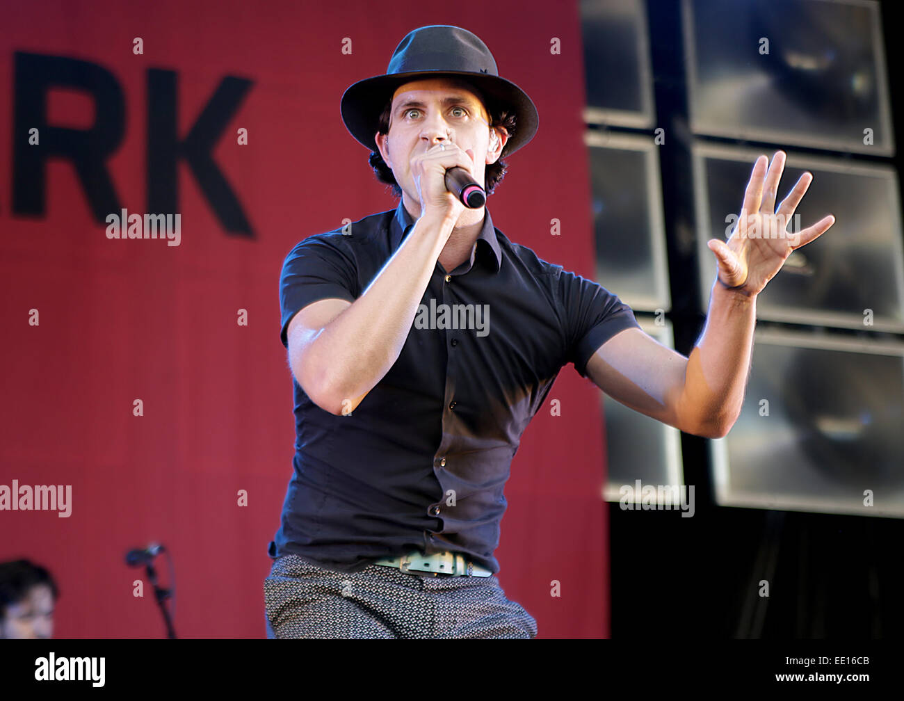 Maximo Park Performing at 'Summer in the City' at Manchester ...