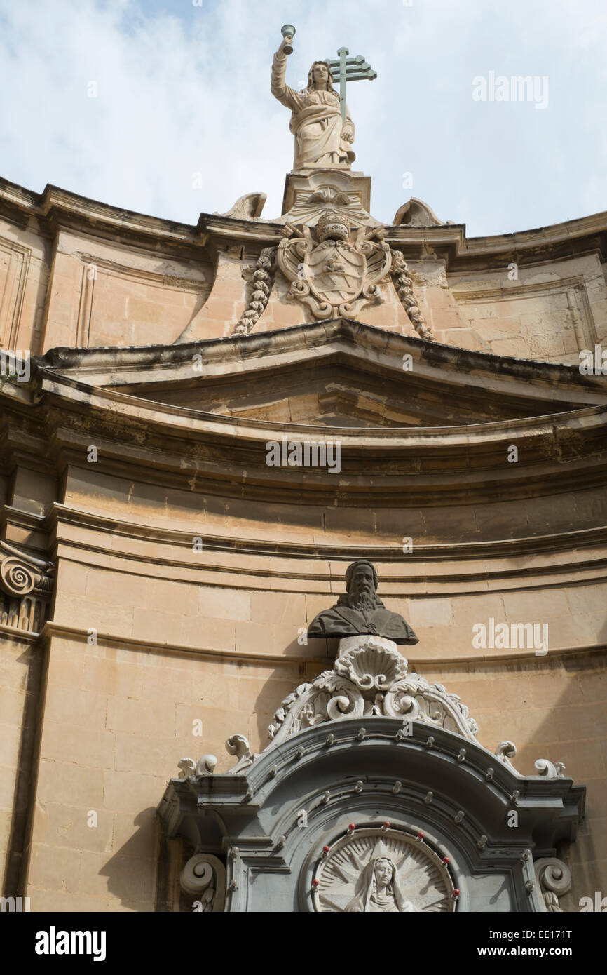 Buildings in Merchant's Street, Valletta, Malta Stock Photo - Alamy