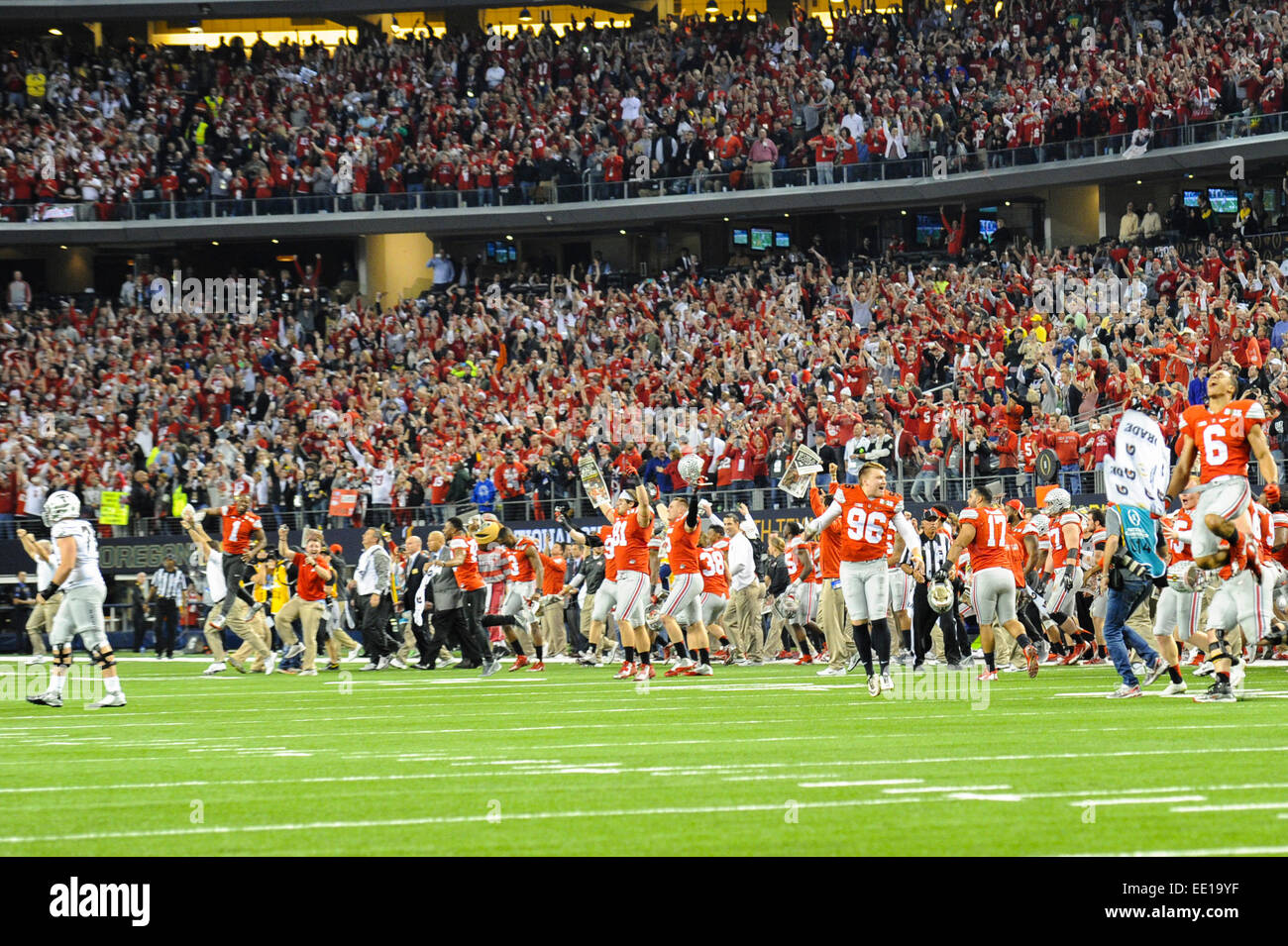 Sideline celebration hi-res stock photography and images - Alamy