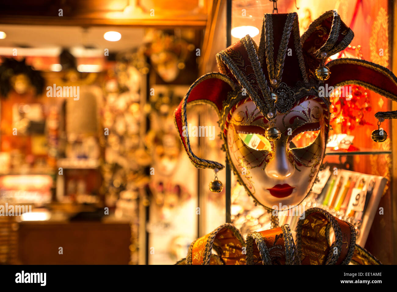 Carnival masks images hi-res stock photography and images - Alamy