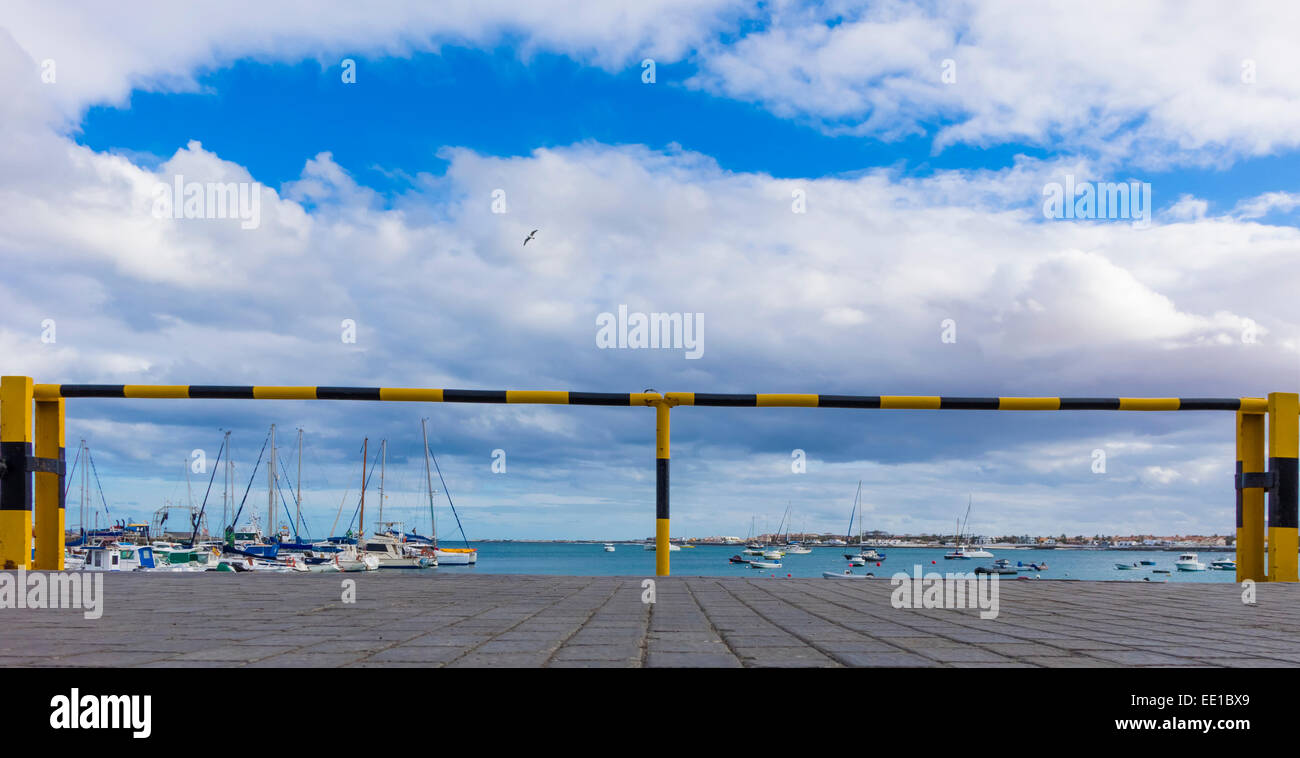Harbour barrier hi-res stock photography and images - Alamy