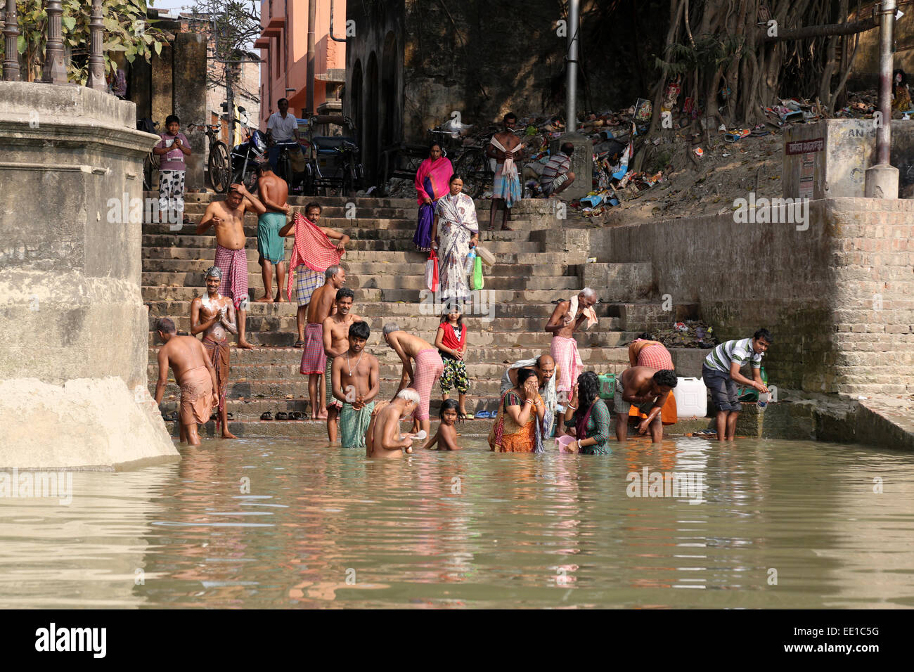 Ganga ghat temple hi-res stock photography and images - Alamy