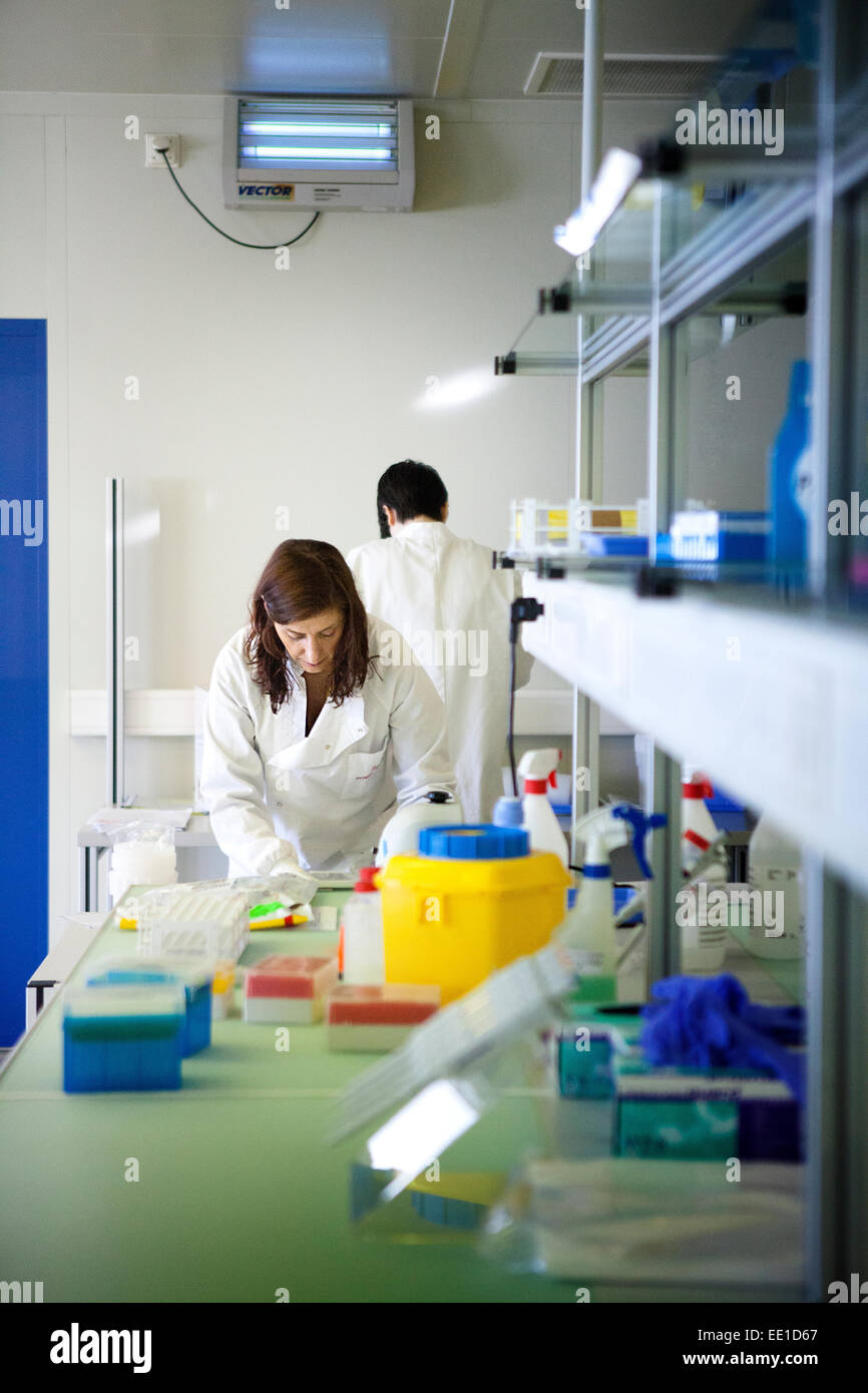 Human tissue bank hi-res stock photography and images - Alamy