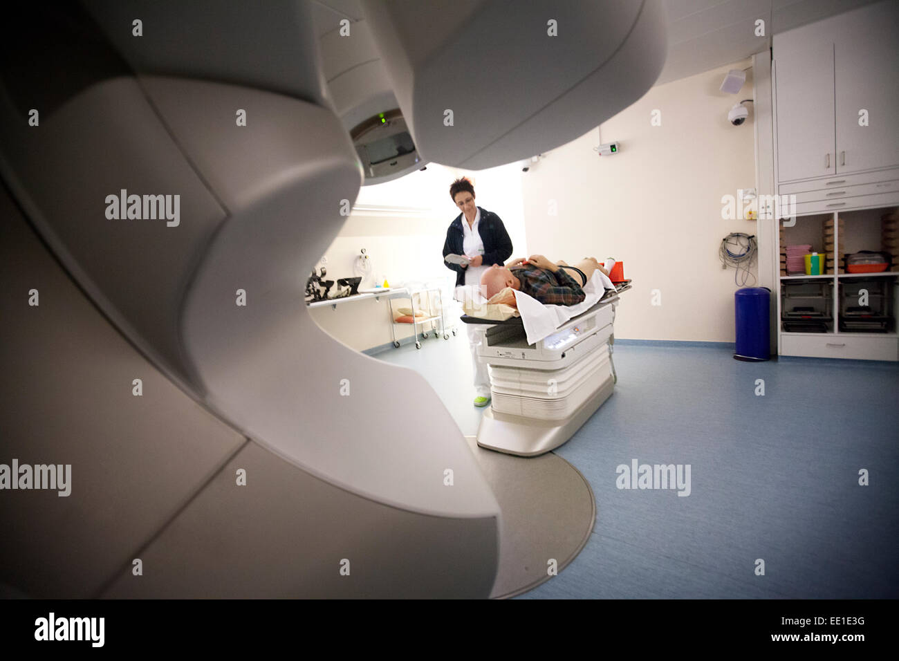 Intensity modulated radiation therapy hi-res stock photography and ...