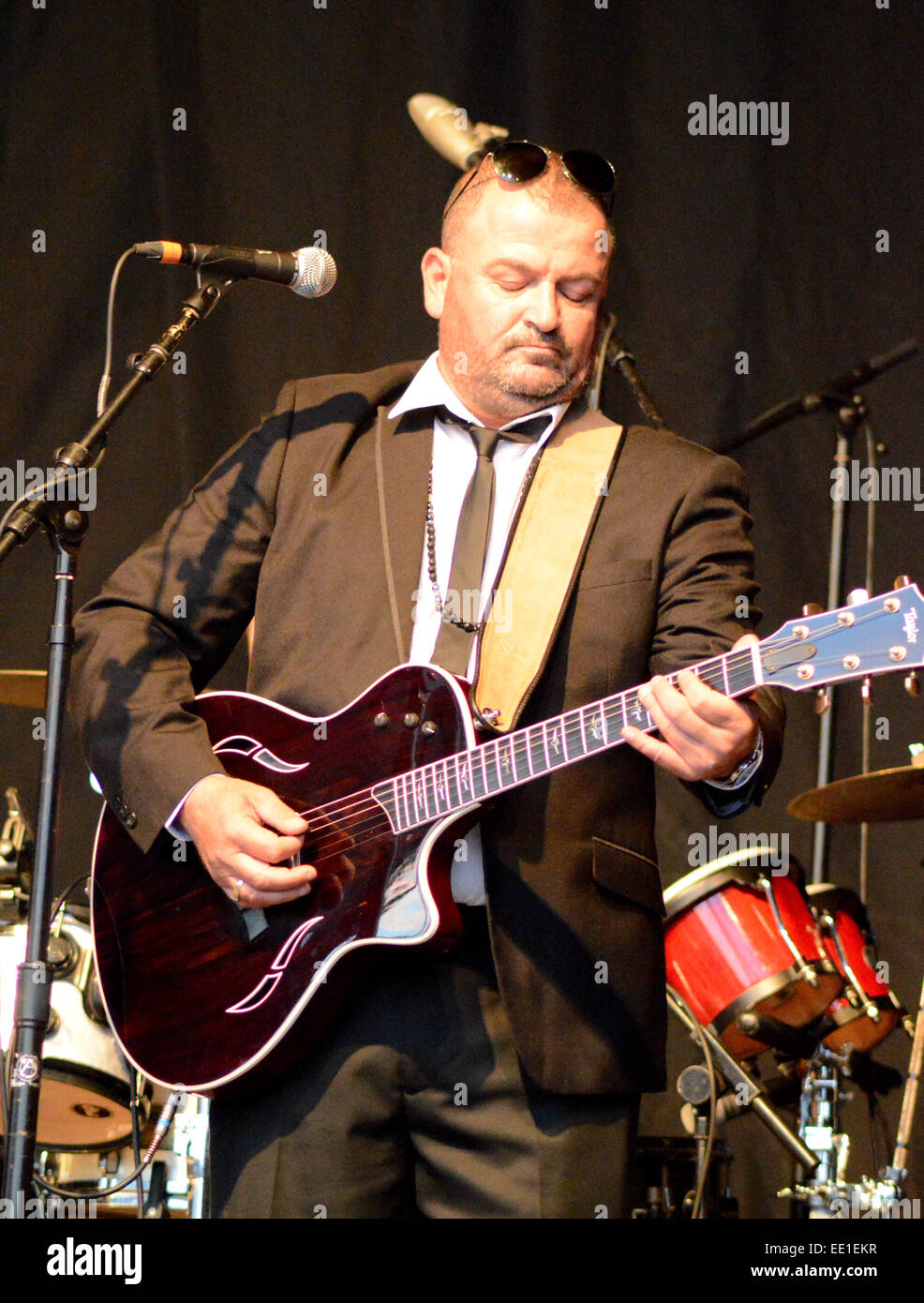 Peter and chris andre hi-res stock photography and images - Alamy