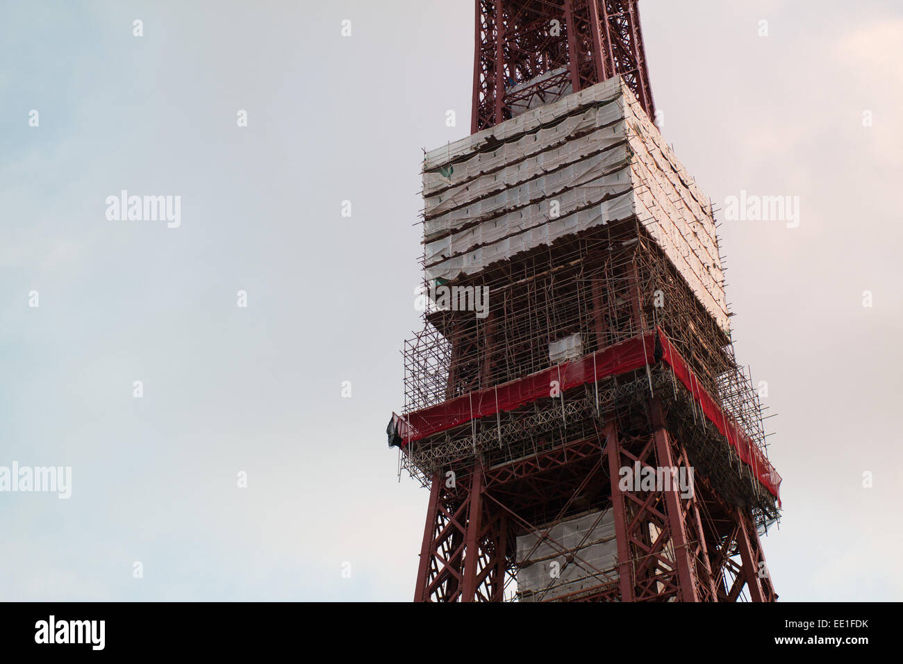 Blackpool tower with scaffold hi-res stock photography and images - Alamy