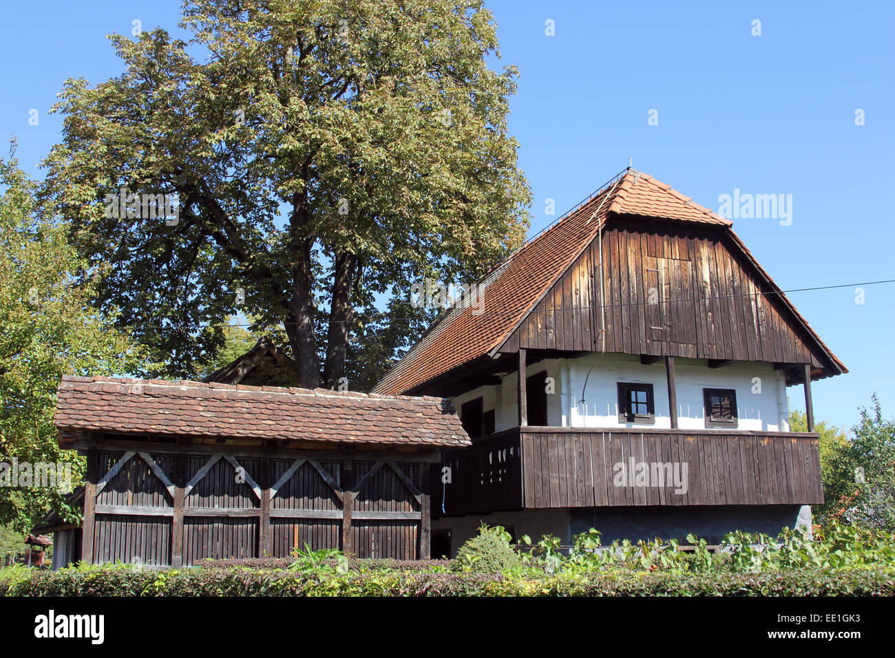 Village house croatian rustic farm hi-res stock photography and images ...