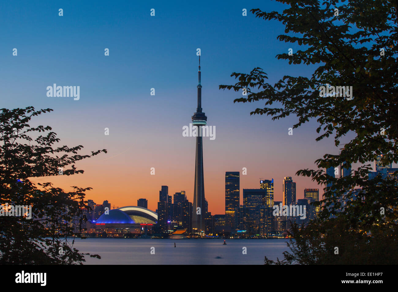 City usa skyline landmarks silhouette hi-res stock photography and ...