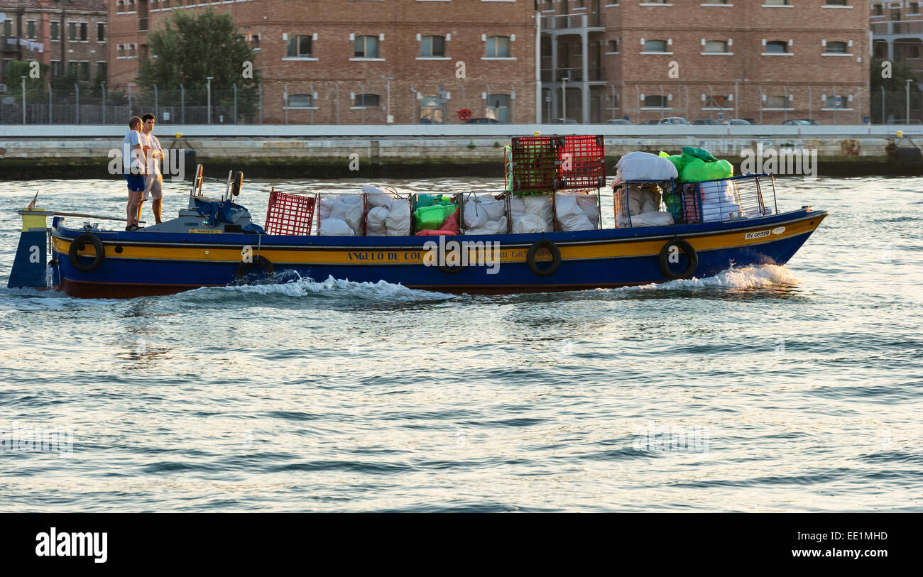 Barge italy hi-res stock photography and images - Alamy