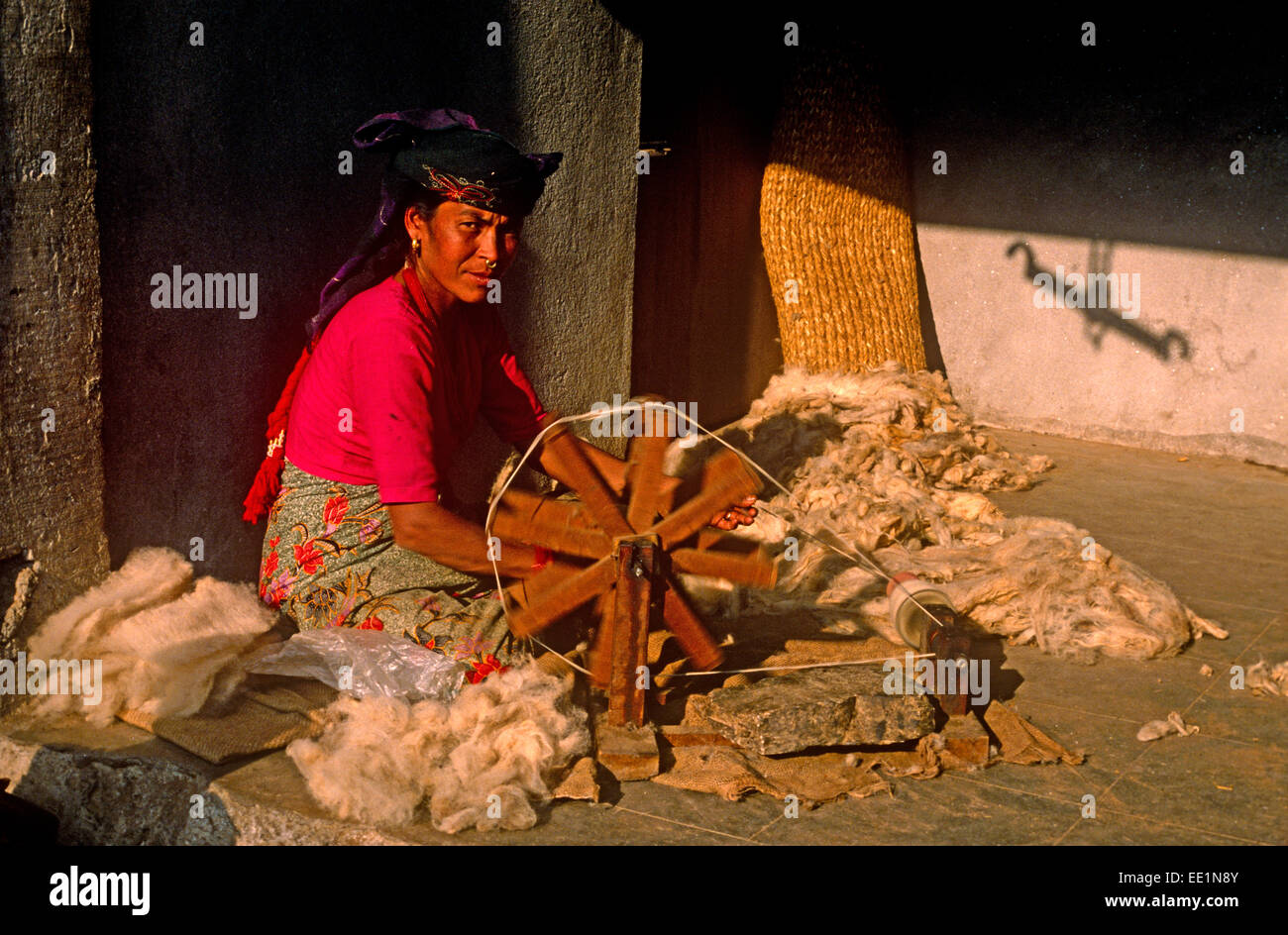Woman spinning wool, Kathmandu, Nepal Stock Photo - Alamy