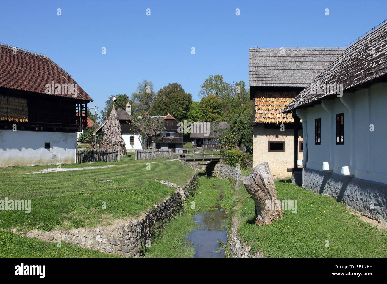 Village house croatian rustic farm hi-res stock photography and images ...