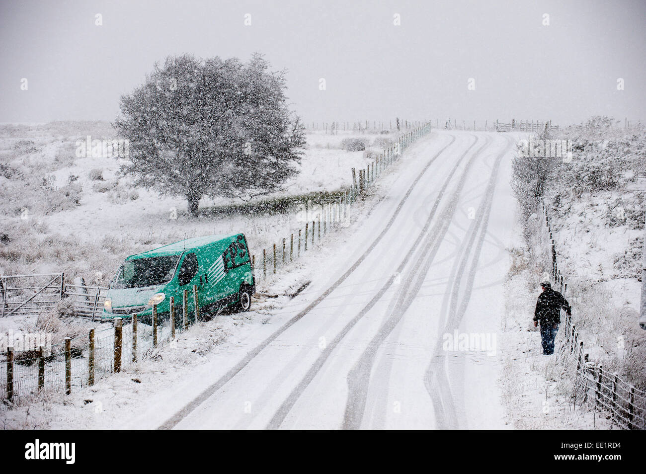 Car Crash In Snow High Resolution Stock Photography and Images - Alamy