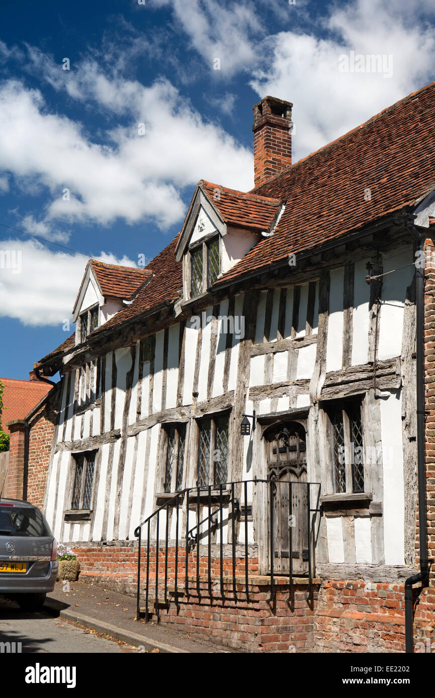 Old timber framed house hi-res stock photography and images - Alamy