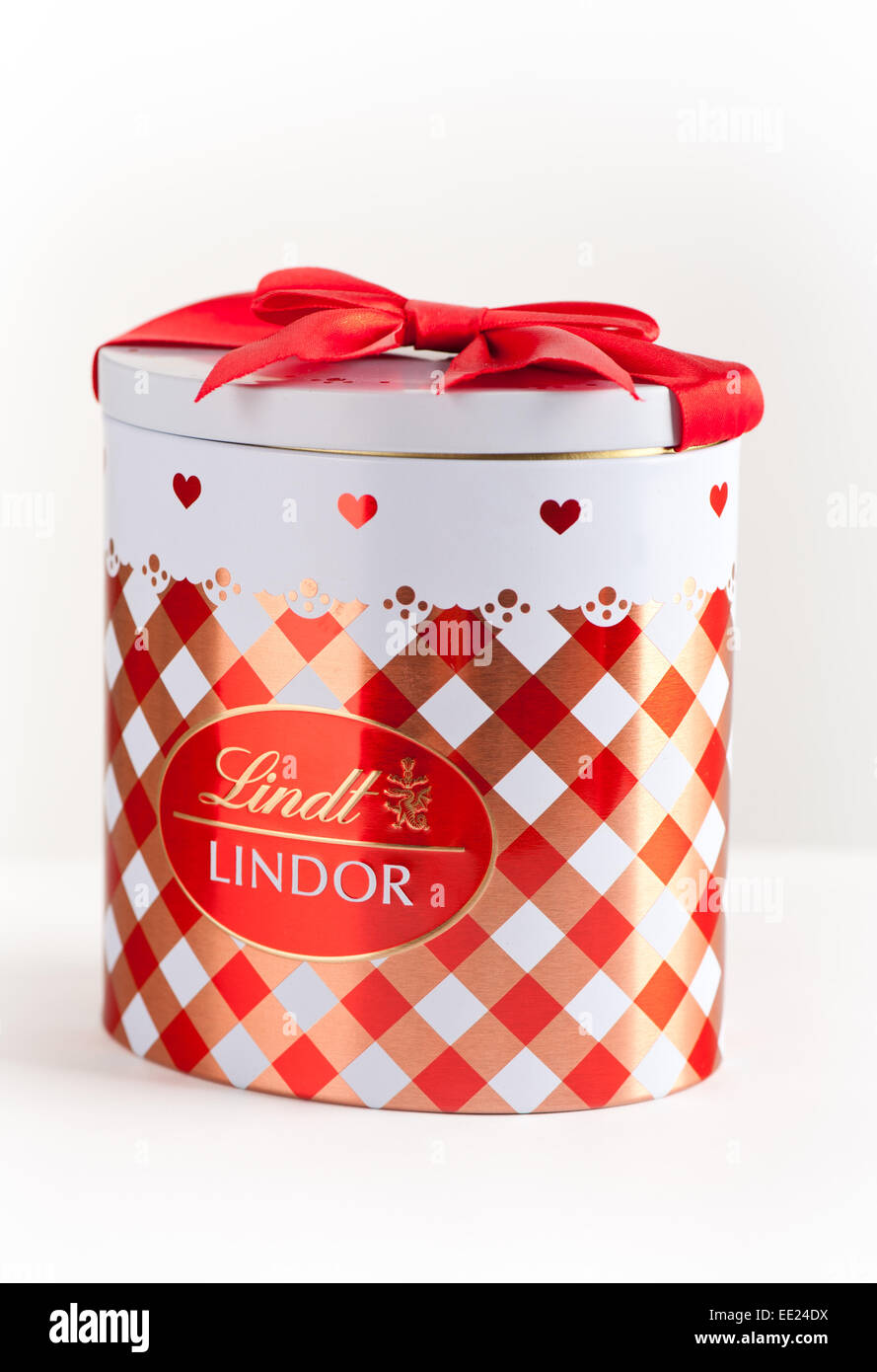 Lindt candies Lindor pralines in can pack Stock Photo - Alamy