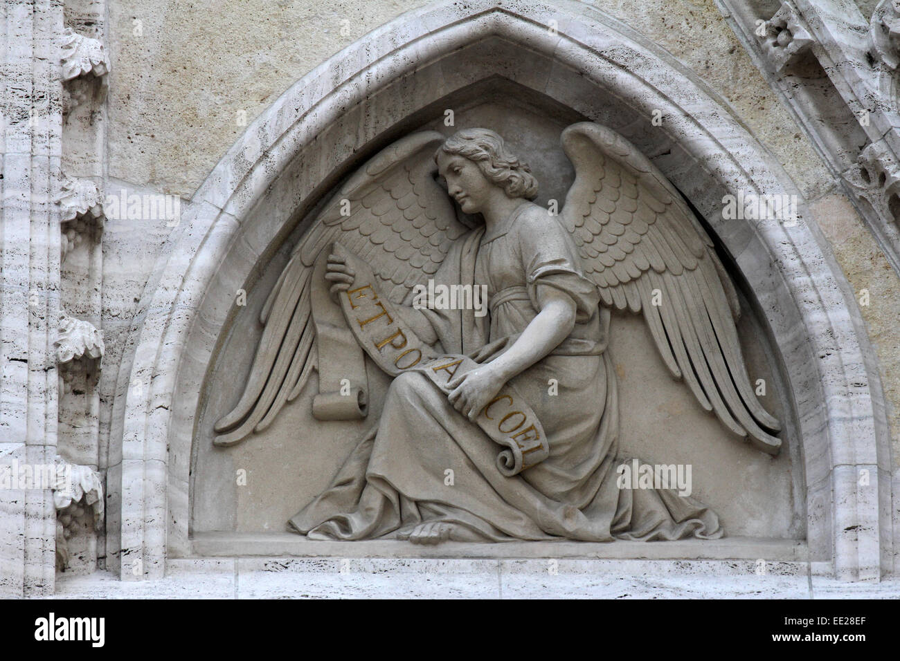 Angel on the portal of the Zagreb cathedral Stock Photo - Alamy