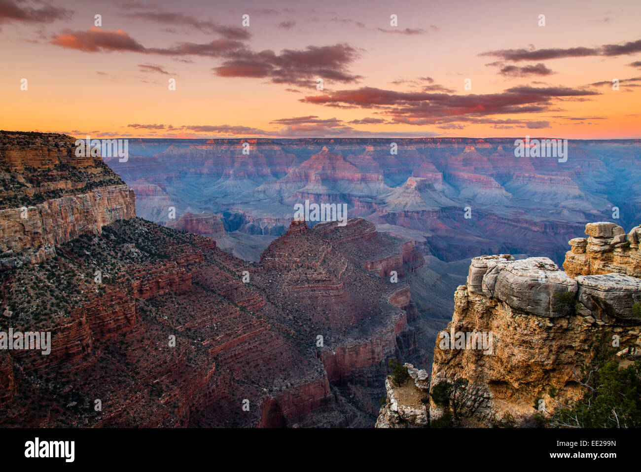 Grand canyon sunset hi-res stock photography and images - Alamy