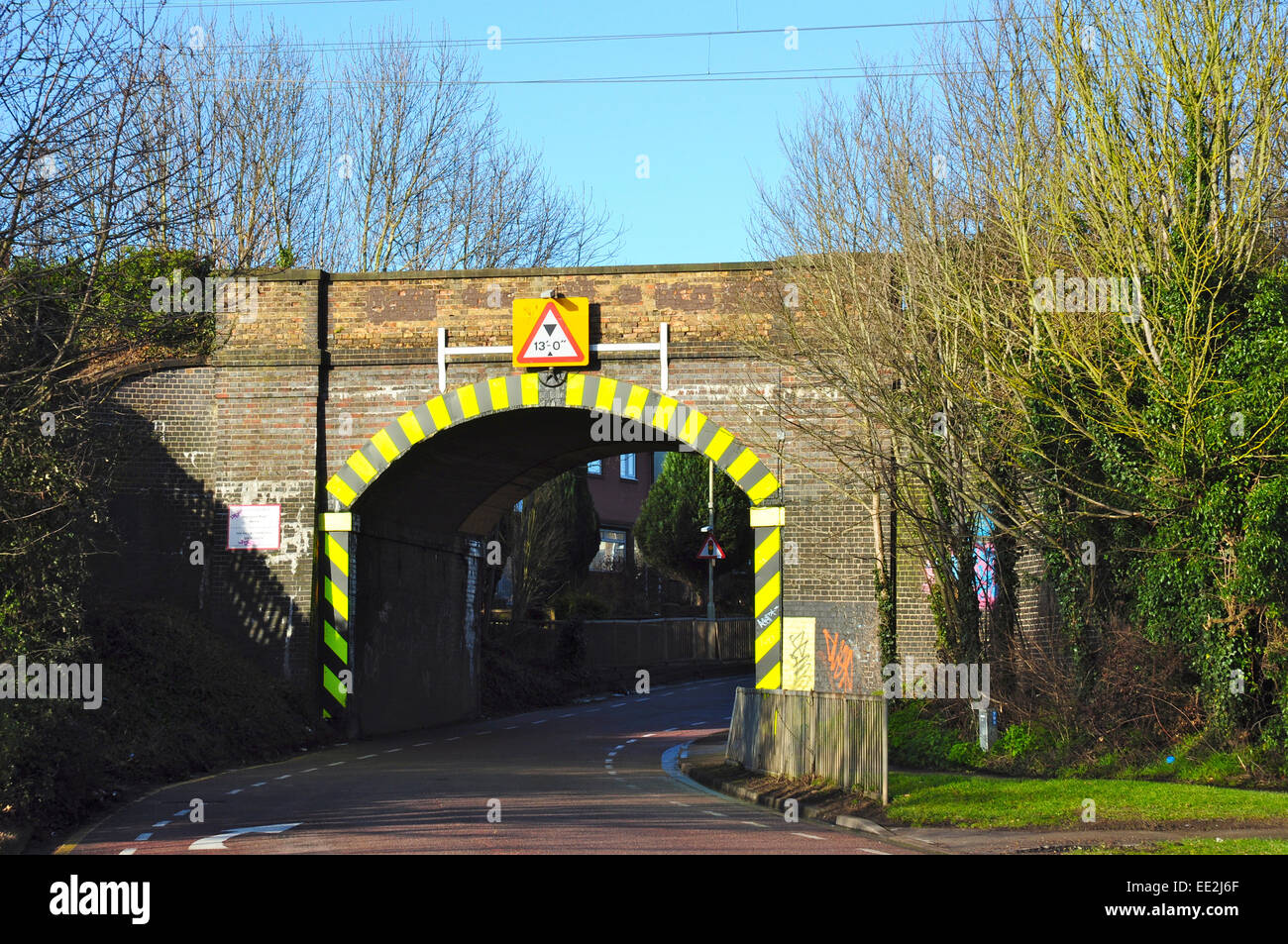 Rail over narrow road bridge, Woolgrove Road, Walsworth, Hitchin ...