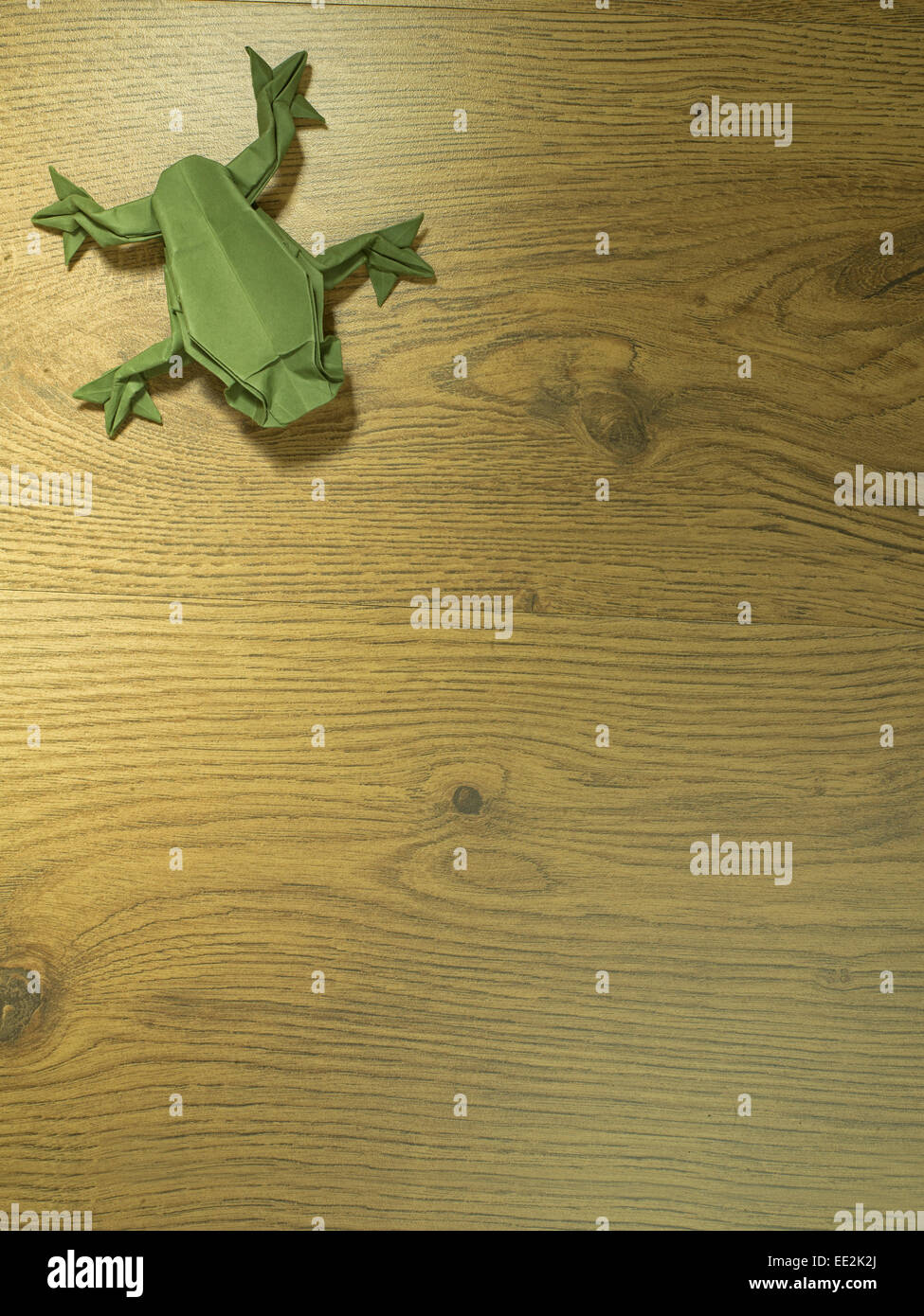Japanese origami frogs hi-res stock photography and images - Alamy