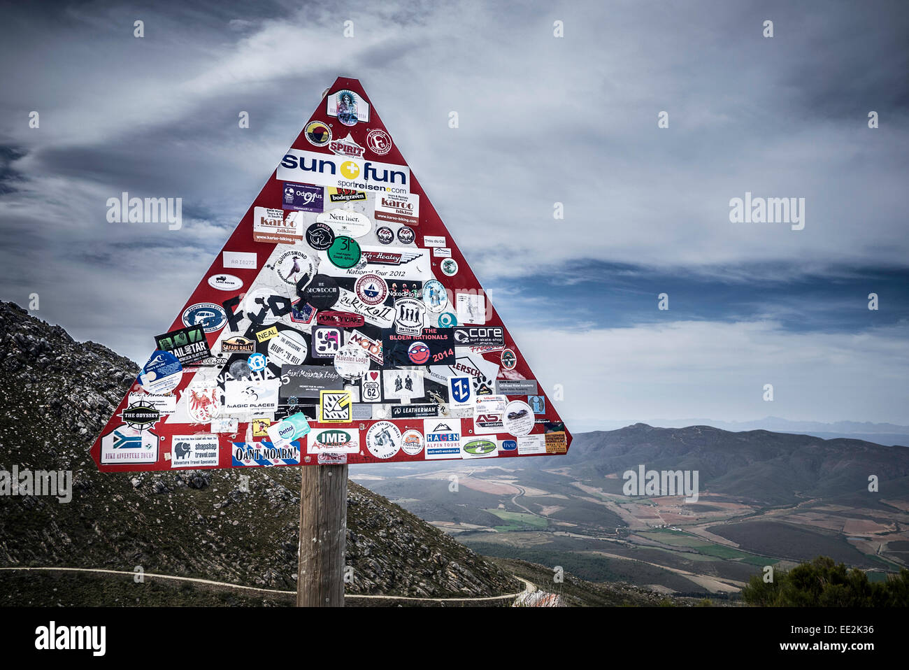 Stickers on road sign hi-res stock photography and images - Alamy