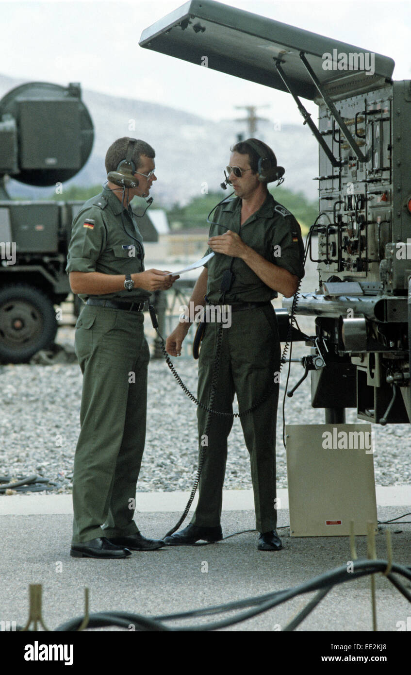 GERMAN ARMY TRAINING WITH NIKE MISSILE LAUNCHER, FORT BLISS, UNITED ...