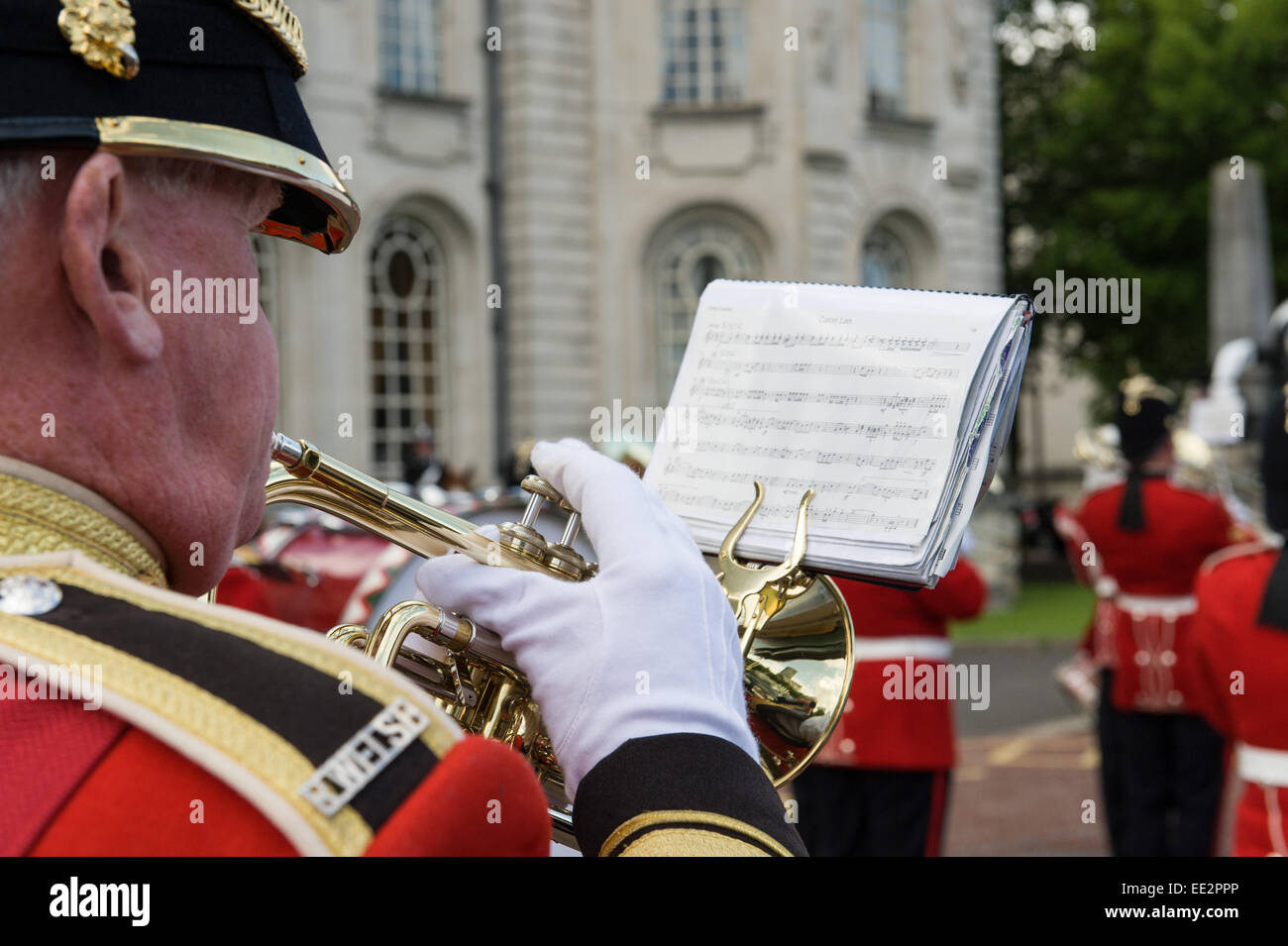 Band royal regiment wales march hi-res stock photography and images - Alamy