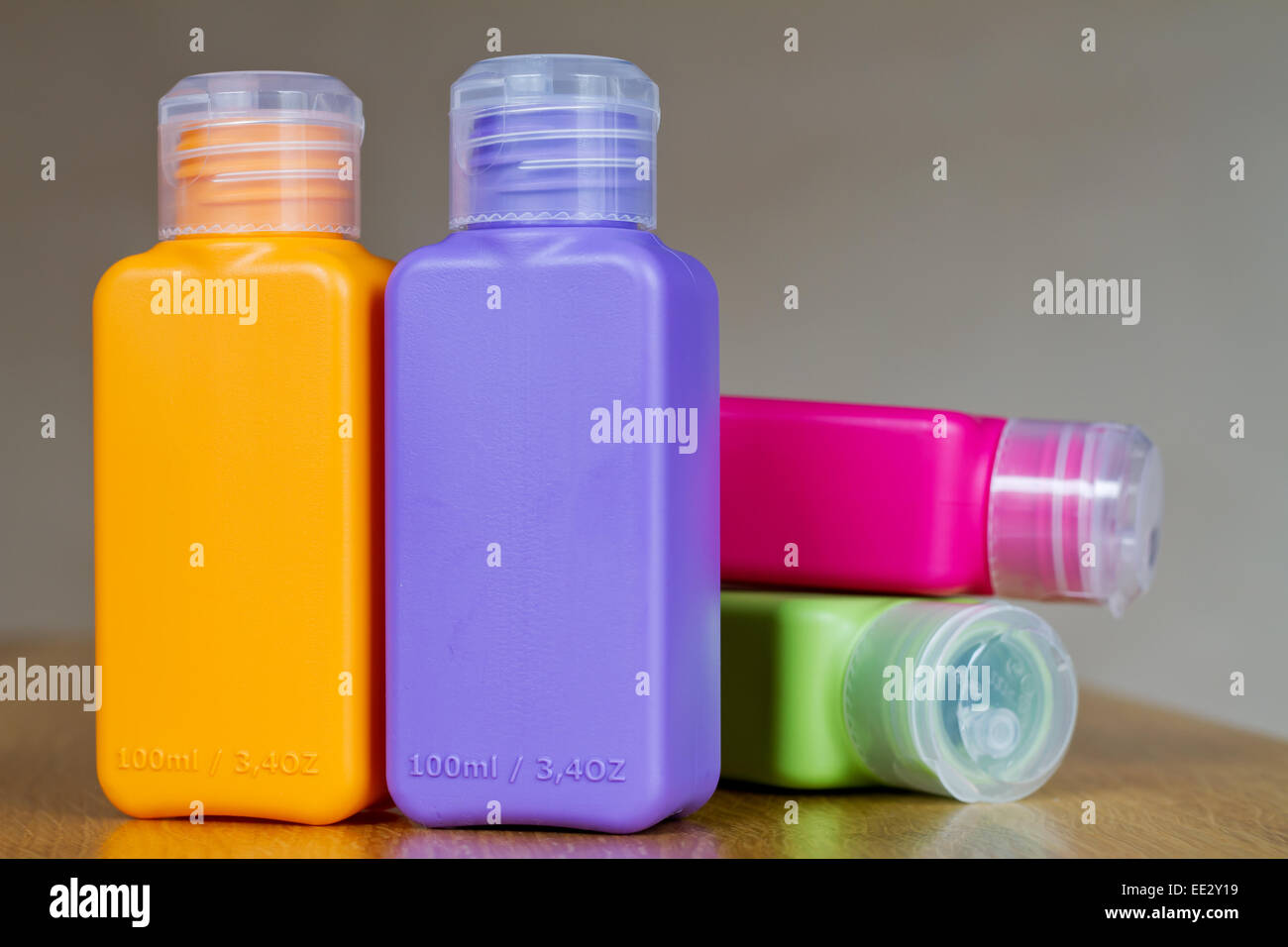 100ml hi-res stock photography and images - Alamy