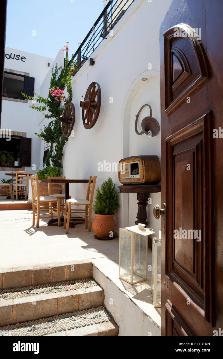 Ancient greek chairs hi-res stock photography and images - Alamy