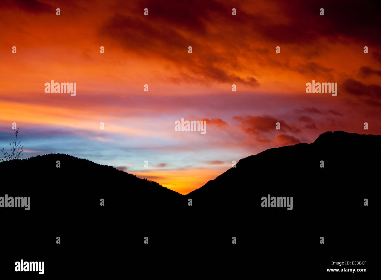 The sky become a red show Stock Photo - Alamy